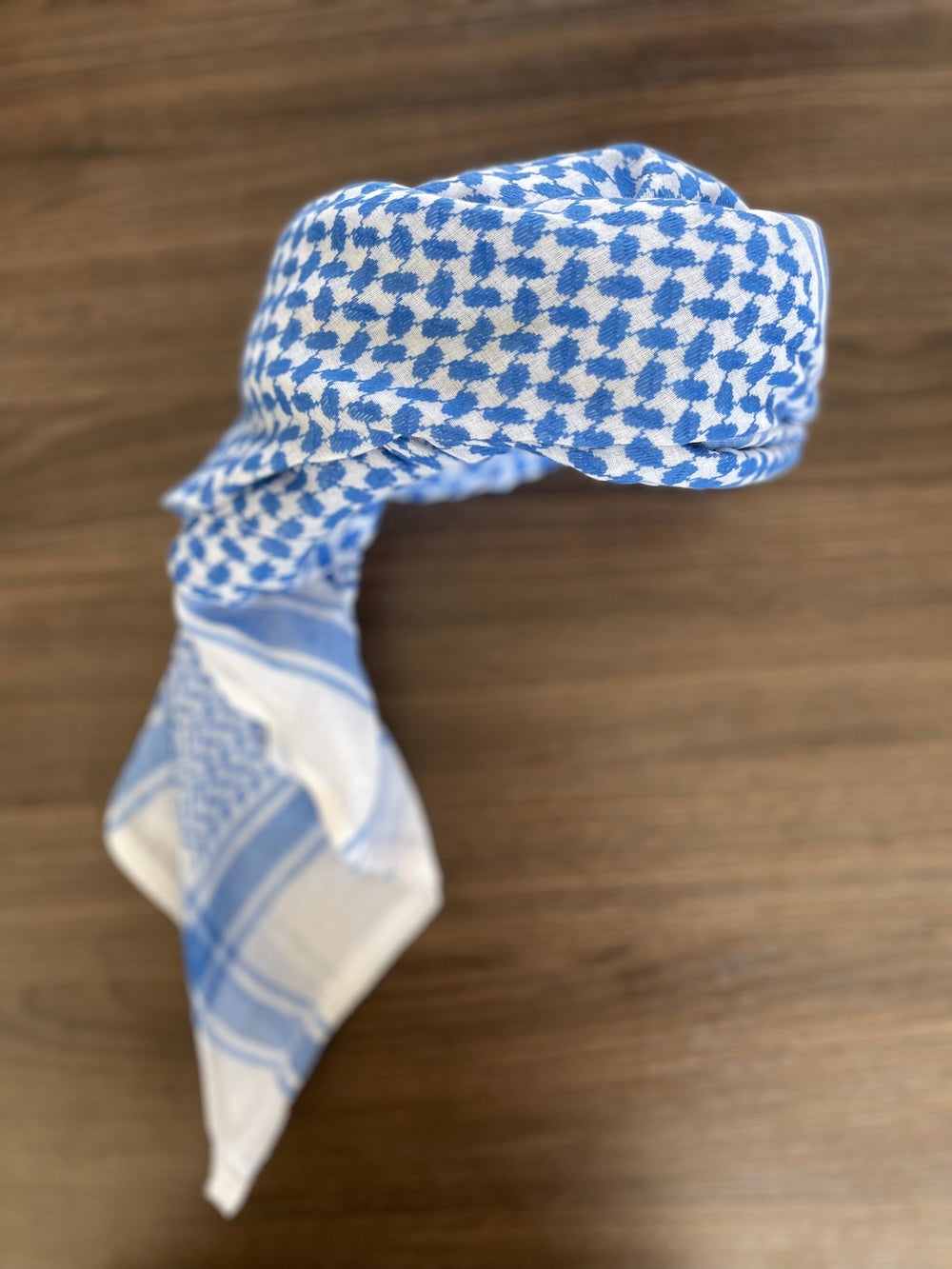 Mens Ready Made Blue & White Arab Hat Shemagh Keffiyeh – My Little Jubba
