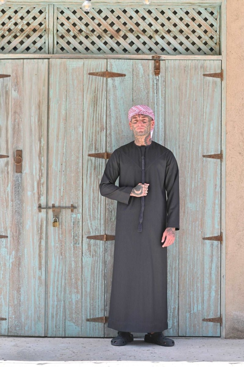 Black Cashmere Wool Emirati Thobe for Men - Luxurious & Elegant – My ...