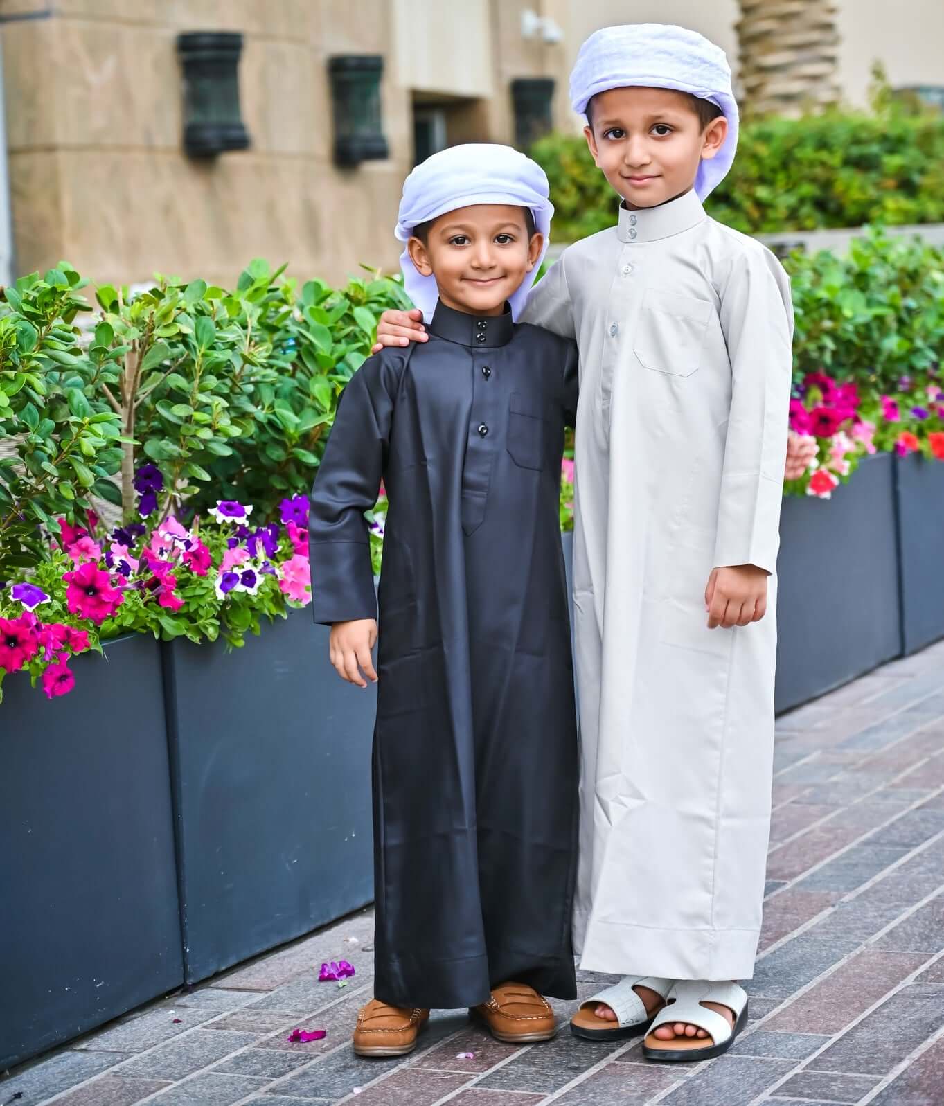 Handmade Men's Thobe, Mens Jubbas, Bisht, Kids Thobe: Shop Collection